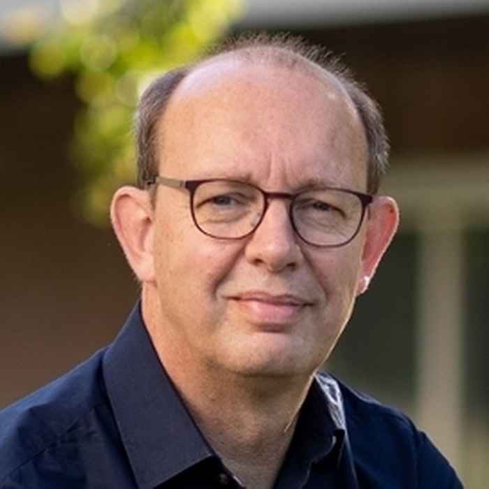 Eric Laenen to be appointed as new director IoP - IoP - University of ...